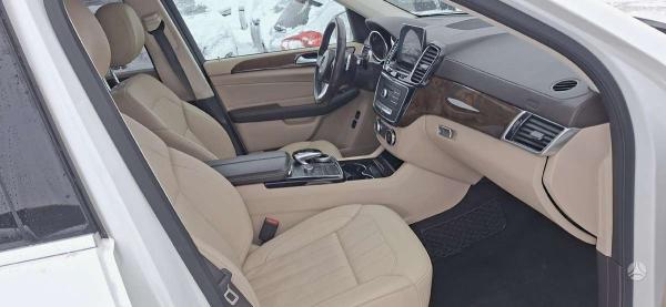 Balts Mercedes-Benz GLS 450 2018 Kauņa, ar dzinēja tilpumu 3.00 L un nobraukumu 137 tūkst. km par 23700 €, foto 10 vietnē AUTOMOTO.COM.LV
