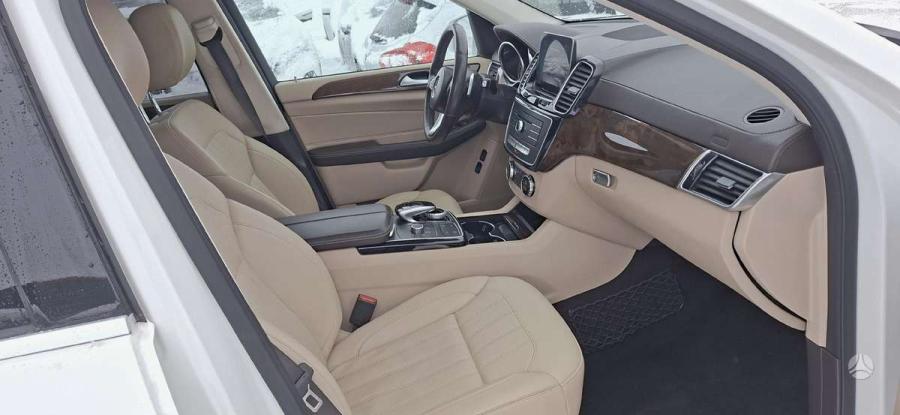Balts Mercedes-Benz GLS 450 2018 Kauņa, ar dzinēja tilpumu 3.00 L un nobraukumu 137 tūkst. km par 23700 €, foto 10 vietnē AUTOMOTO.COM.LV