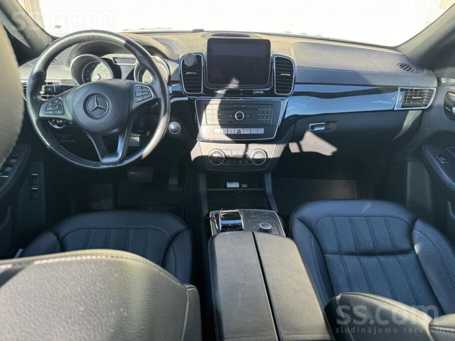 Balts Mercedes-Benz GLS 450 2019 Rīga, ar dzinēja tilpumu 3.00 L un nobraukumu 106 tūkst. km par 39999 €, foto 11 vietnē AUTOMOTO.COM.LV