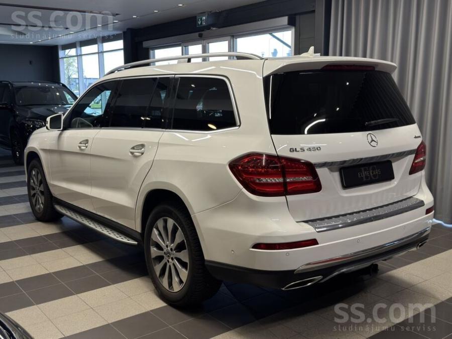 White Mercedes-Benz GLS 450 2019 in Riga, with an engine capacity of 3.00 L and mileage of 106 thousand km for 29990 €, photo 7 on AUTOMOTO.COM.LV