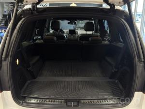 White Mercedes-Benz GLS 450 2019 in Riga, with an engine capacity of 3.00 L and mileage of 106 thousand km for 29990 €, photo 8 on AUTOMOTO.COM.LV