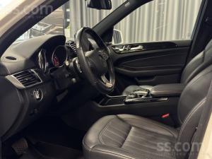 White Mercedes-Benz GLS 450 2019 in Riga, with an engine capacity of 3.00 L and mileage of 106 thousand km for 29990 €, photo 10 on AUTOMOTO.COM.LV