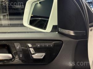 White Mercedes-Benz GLS 450 2019 in Riga, with an engine capacity of 3.00 L and mileage of 106 thousand km for 29990 €, photo 13 on AUTOMOTO.COM.LV