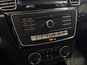 White Mercedes-Benz GLS 450 2019 in Riga, with an engine capacity of 3.00 L and mileage of 106 thousand km for 29990 €, photo 22 on AUTOMOTO.COM.LV