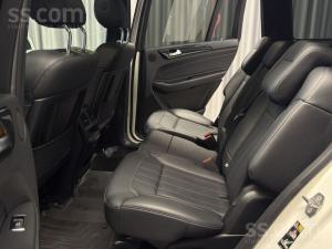 White Mercedes-Benz GLS 450 2019 in Riga, with an engine capacity of 3.00 L and mileage of 106 thousand km for 29990 €, photo 26 on AUTOMOTO.COM.LV