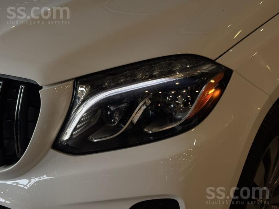 White Mercedes-Benz GLS 450 2019 in Riga, with an engine capacity of 3.00 L and mileage of 106 thousand km for 29990 €, photo 29 on AUTOMOTO.COM.LV