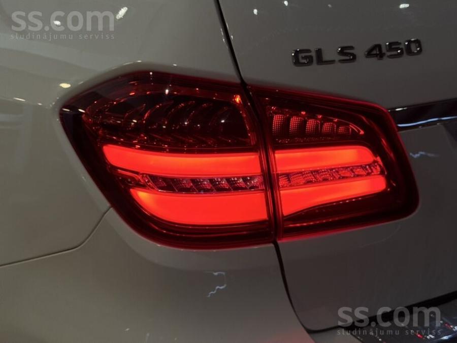White Mercedes-Benz GLS 450 2019 in Riga, with an engine capacity of 3.00 L and mileage of 106 thousand km for 29990 €, photo 30 on AUTOMOTO.COM.LV