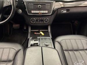 White Mercedes-Benz GLS 450 2019 in Vilnius, with an engine capacity of 3.00 L and mileage of 209 thousand km for 29000 €, photo 21 on AUTOMOTO.COM.LV