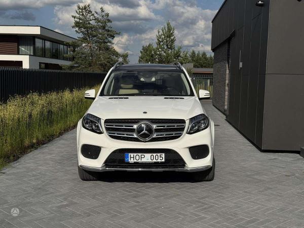 Белый Мерседес GLS 450 2019 в Вильнюс, объемом двигателя 3.00 л и пробегом 89 тыс. км за 34500 €, фото 2 на AUTOMOTO.COM.LV