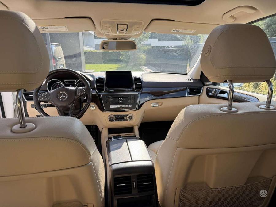 Белый Мерседес GLS 450 2019 в Вильнюс, объемом двигателя 3.00 л и пробегом 89 тыс. км за 34500 €, фото 22 на AUTOMOTO.COM.LV