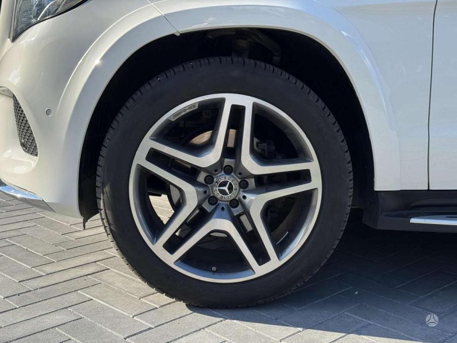 Белый Мерседес GLS 450 2019 в Вильнюс, объемом двигателя 3.00 л и пробегом 89 тыс. км за 34500 €, фото 30 на AUTOMOTO.COM.LV