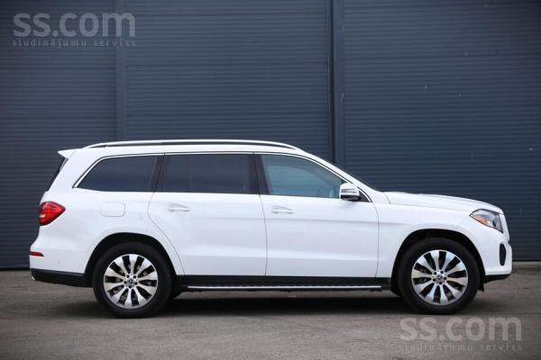 Белый Мерседес GLS 450 2019 в Рига, объемом двигателя 3.00 л и пробегом 106 тыс. км за 34995 €, фото 3 на AUTOMOTO.COM.LV