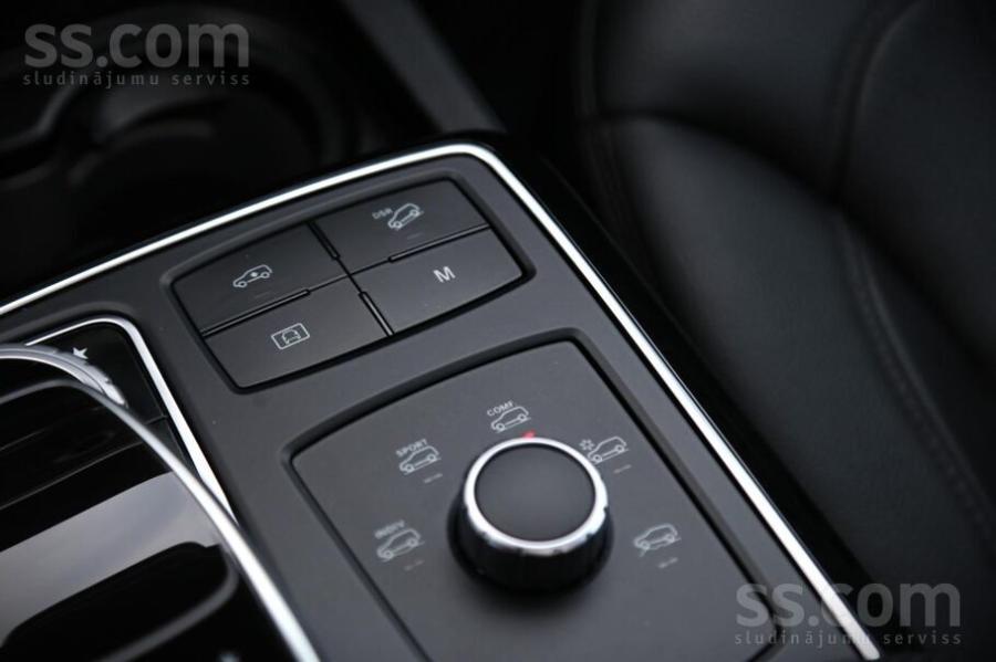 Белый Мерседес GLS 450 2019 в Рига, объемом двигателя 3.00 л и пробегом 106 тыс. км за 34995 €, фото 14 на AUTOMOTO.COM.LV