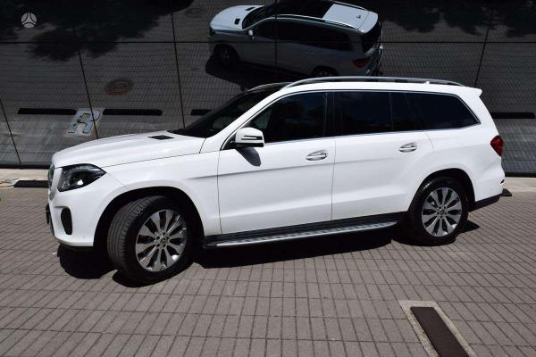 White Mercedes-Benz GLS 450 2019 in Kaunas, with an engine capacity of 3.00 L and mileage of 148 thousand km for 35000 €, photo 1 on AUTOMOTO.COM.LV