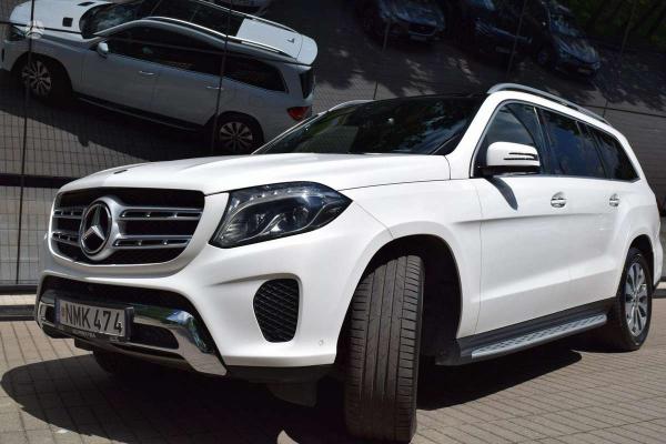White Mercedes-Benz GLS 450 2019 in Kaunas, with an engine capacity of 3.00 L and mileage of 148 thousand km for 35000 €, photo 2 on AUTOMOTO.COM.LV