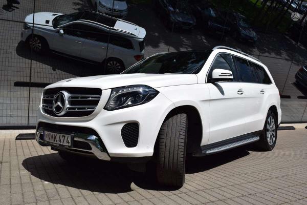 White Mercedes-Benz GLS 450 2019 in Kaunas, with an engine capacity of 3.00 L and mileage of 148 thousand km for 35000 €, photo 9 on AUTOMOTO.COM.LV