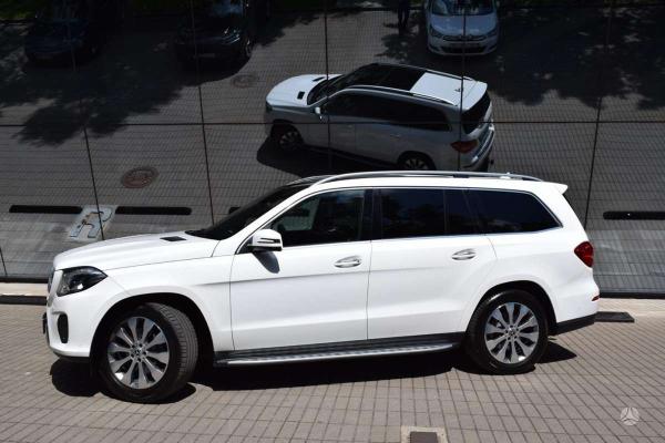 White Mercedes-Benz GLS 450 2019 in Kaunas, with an engine capacity of 3.00 L and mileage of 148 thousand km for 35000 €, photo 10 on AUTOMOTO.COM.LV