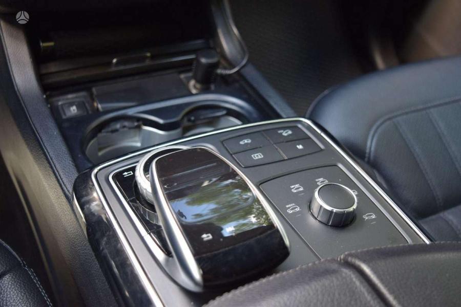 Balts Mercedes-Benz GLS 450 2019 Kauņa, ar dzinēja tilpumu 3.00 L un nobraukumu 148 tūkst. km par 35000 €, foto 29 vietnē AUTOMOTO.COM.LV