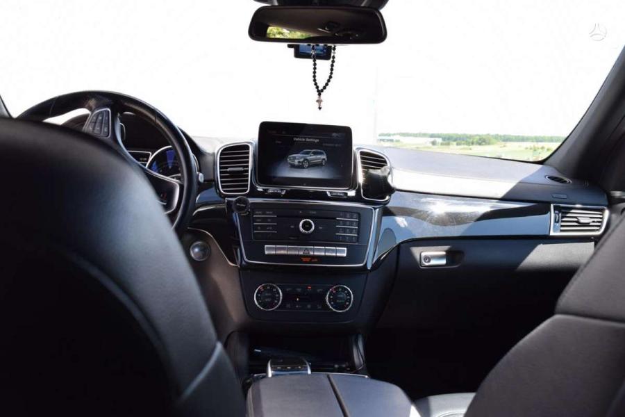 Balts Mercedes-Benz GLS 450 2019 Kauņa, ar dzinēja tilpumu 3.00 L un nobraukumu 148 tūkst. km par 35000 €, foto 33 vietnē AUTOMOTO.COM.LV