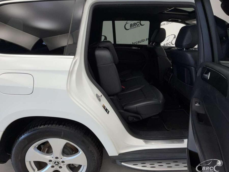 Белый Мерседес GLS 450 2019 в Вильнюс, объемом двигателя 3.00 л и пробегом 209 тыс. км за 26900 €, фото 12 на AUTOMOTO.COM.LV