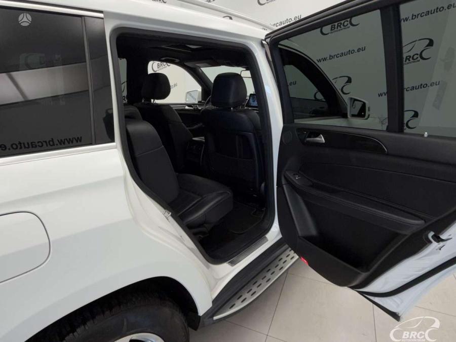 Белый Мерседес GLS 450 2019 в Вильнюс, объемом двигателя 3.00 л и пробегом 209 тыс. км за 26900 €, фото 15 на AUTOMOTO.COM.LV