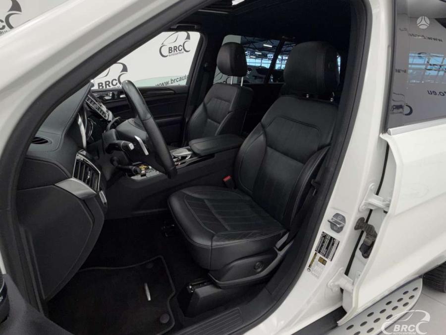 Белый Мерседес GLS 450 2019 в Вильнюс, объемом двигателя 3.00 л и пробегом 209 тыс. км за 26900 €, фото 26 на AUTOMOTO.COM.LV