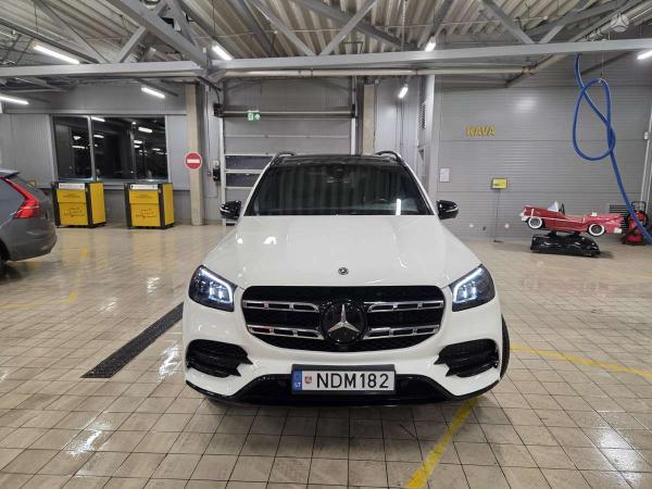 Balts Mercedes-Benz GLS 450 2023 Viļņa, ar dzinēja tilpumu 3.00 L un nobraukumu 51 tūkst. km par 94900 €, foto 2 vietnē AUTOMOTO.COM.LV