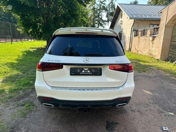 Белый Мерседес GLS 450 2023 в Вильнюс, объемом двигателя 3.00 л и пробегом 51 тыс. км за 54900 €, фото 3 на AUTOMOTO.COM.LV