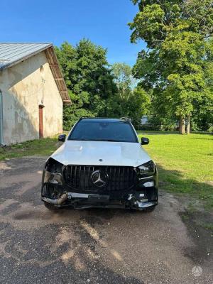 Balts Mercedes-Benz GLS 450 2023 Viļņa, ar dzinēja tilpumu 3.00 L un nobraukumu 51 tūkst. km par 54900 €, foto 9 vietnē AUTOMOTO.COM.LV