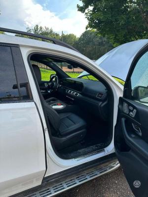 Balts Mercedes-Benz GLS 450 2023 Viļņa, ar dzinēja tilpumu 3.00 L un nobraukumu 51 tūkst. km par 54900 €, foto 13 vietnē AUTOMOTO.COM.LV
