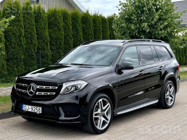Black Mercedes-Benz GLS 500 2017 in Riga, with an engine capacity of 4.70 L and mileage of 189 thousand km for 28950 €, photo 1 on AUTOMOTO.COM.LV