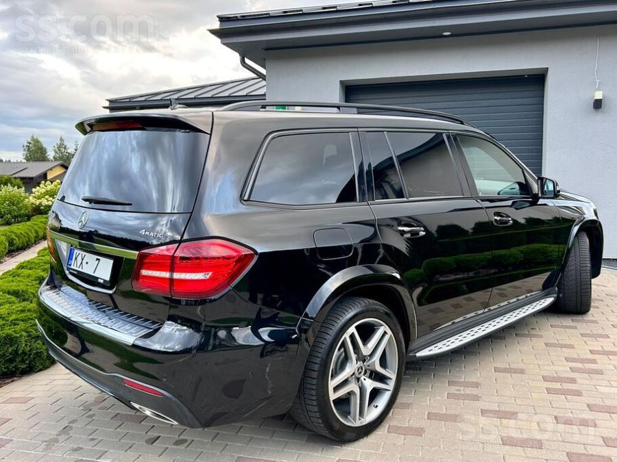 Black Mercedes-Benz GLS 500 2017 in Riga, with an engine capacity of 4.70 L and mileage of 196 thousand km for 25000 €, photo 3 on AUTOMOTO.COM.LV