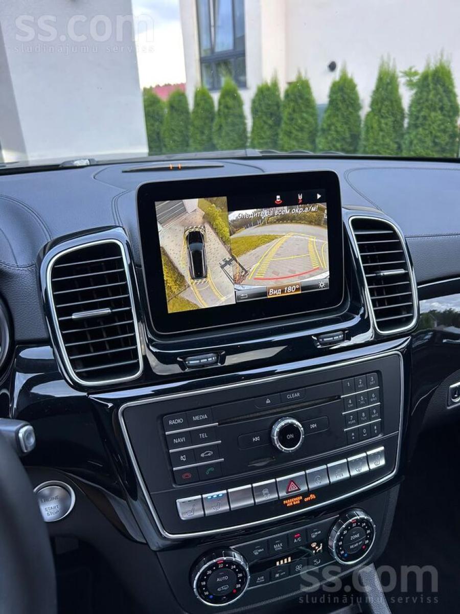 Black Mercedes-Benz GLS 500 2017 in Riga, with an engine capacity of 4.70 L and mileage of 196 thousand km for 25000 €, photo 9 on AUTOMOTO.COM.LV