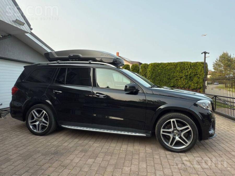 Black Mercedes-Benz GLS 500 2019 in Riga, with an engine capacity of 4.70 L and mileage of 80 thousand km for 50000 €, photo 5 on AUTOMOTO.COM.LV