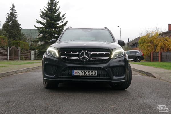 Черный Мерседес GLS 550 2017 в Каунас, объемом двигателя 4.70 л и пробегом 181 тыс. км за 19999 €, фото 2 на AUTOMOTO.COM.LV