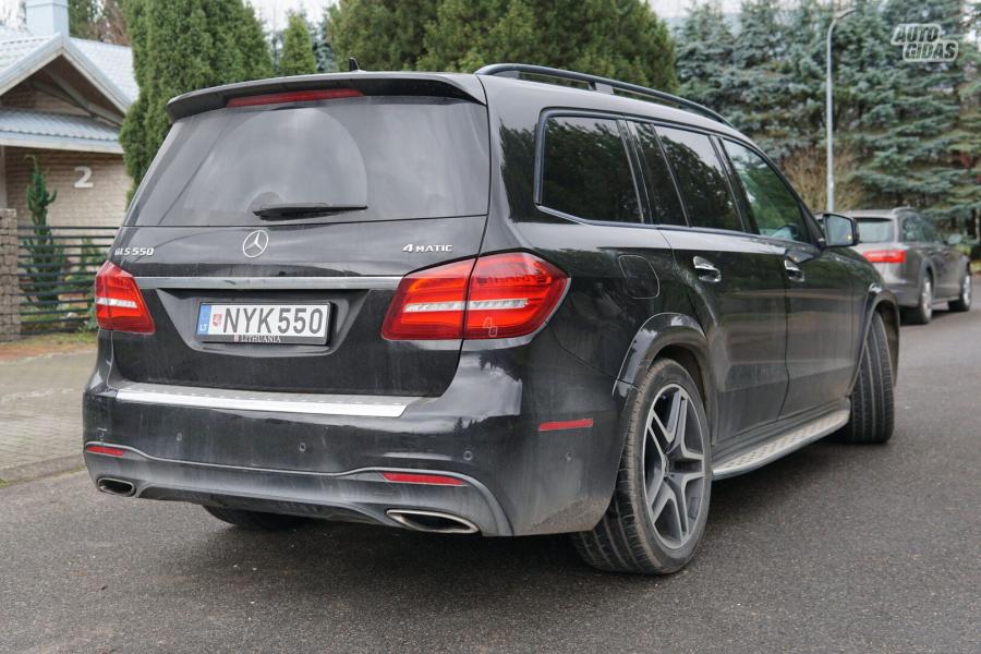 Melns Mercedes-Benz GLS 550 2017 Kauņa, ar dzinēja tilpumu 4.70 L un nobraukumu 181 tūkst. km par 19999 €, foto 5 vietnē AUTOMOTO.COM.LV