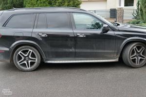 Melns Mercedes-Benz GLS 550 2017 Kauņa, ar dzinēja tilpumu 4.70 L un nobraukumu 181 tūkst. km par 19999 €, foto 22 vietnē AUTOMOTO.COM.LV