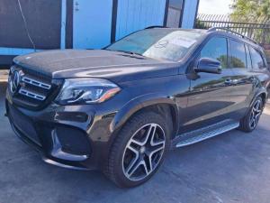 Black Mercedes-Benz GLS 550 2017 in Siauliai, with an engine capacity of 4.70 L and mileage of 144 thousand km for 14990 €, photo  on AUTOMOTO.COM.LV