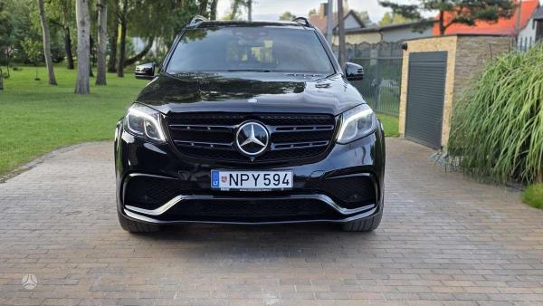 Melns Mercedes-Benz GLS 550 2017 Šauļi, ar dzinēja tilpumu 4.66 L un nobraukumu 200 tūkst. km par 33900 €, foto 1 vietnē AUTOMOTO.COM.LV