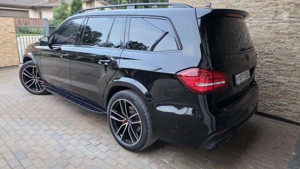 Melns Mercedes-Benz GLS 550 2017 Šauļi, ar dzinēja tilpumu 4.66 L un nobraukumu 200 tūkst. km par 33900 €, foto 6 vietnē AUTOMOTO.COM.LV