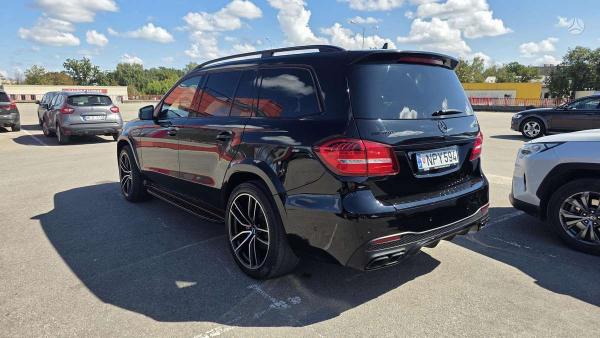 Melns Mercedes-Benz GLS 550 2017 Šauļi, ar dzinēja tilpumu 4.66 L un nobraukumu 200 tūkst. km par 33900 €, foto 11 vietnē AUTOMOTO.COM.LV