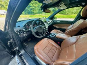 Melns Mercedes-Benz GLS 550 2017 Klaipėda, ar dzinēja tilpumu 4.66 L un nobraukumu 236 tūkst. km par 28700 €, foto 10 vietnē AUTOMOTO.COM.LV