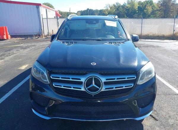 Black Mercedes-Benz GLS 550 2018 in Siauliai, with an engine capacity of 4.70 L and mileage of 184 thousand km for 16900 €, photo 1 on AUTOMOTO.COM.LV