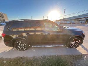 Melns Mercedes-Benz GLS 550 2018 Viļņa, ar dzinēja tilpumu 4.70 L un nobraukumu 160 tūkst. km par 18150 €, foto 13 vietnē AUTOMOTO.COM.LV