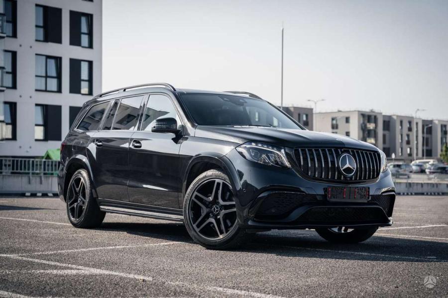 Черный Мерседес GLS 550 2018 в Вильнюс, объемом двигателя 4.70 л и пробегом 177 тыс. км за 38950 €, фото 1 на AUTOMOTO.COM.LV