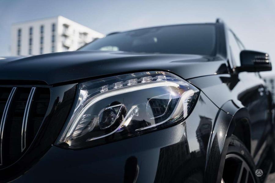 Черный Мерседес GLS 550 2018 в Вильнюс, объемом двигателя 4.70 л и пробегом 177 тыс. км за 38950 €, фото 5 на AUTOMOTO.COM.LV