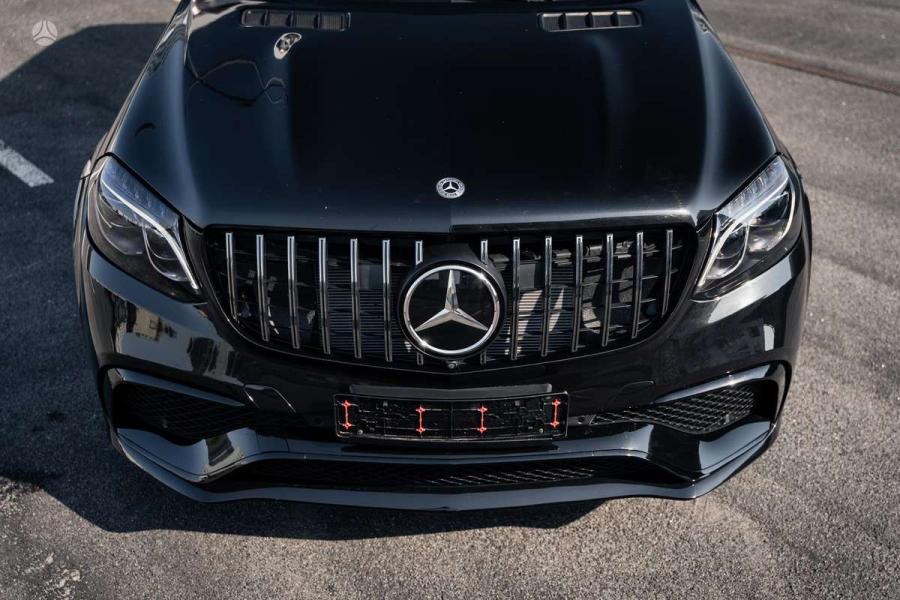 Черный Мерседес GLS 550 2018 в Вильнюс, объемом двигателя 4.70 л и пробегом 177 тыс. км за 38950 €, фото 11 на AUTOMOTO.COM.LV