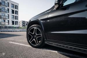 Черный Мерседес GLS 550 2018 в Вильнюс, объемом двигателя 4.70 л и пробегом 177 тыс. км за 38950 €, фото 12 на AUTOMOTO.COM.LV