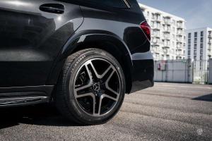 Черный Мерседес GLS 550 2018 в Вильнюс, объемом двигателя 4.70 л и пробегом 177 тыс. км за 38950 €, фото 13 на AUTOMOTO.COM.LV