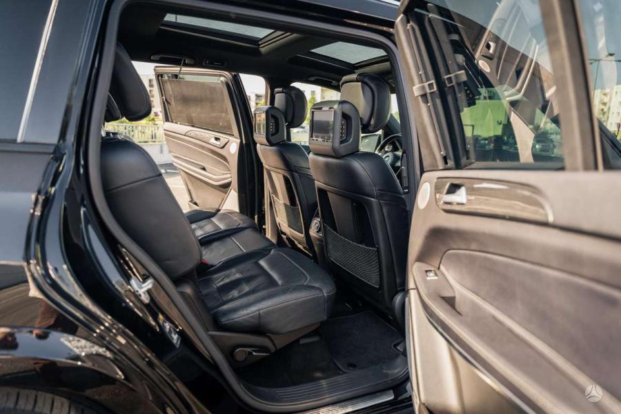 Черный Мерседес GLS 550 2018 в Вильнюс, объемом двигателя 4.70 л и пробегом 177 тыс. км за 38950 €, фото 19 на AUTOMOTO.COM.LV